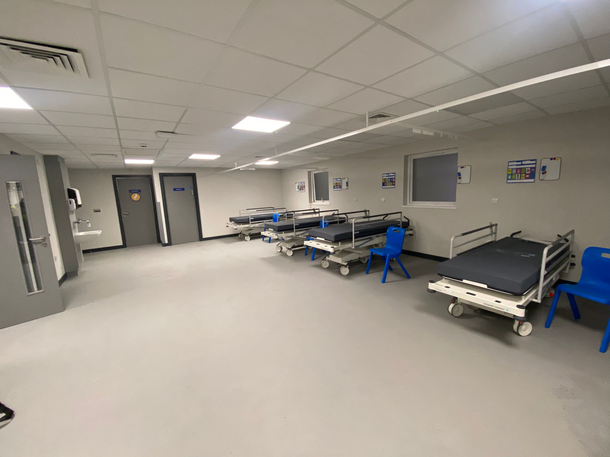 New HRI Discharge Lounge opens to patients - Northern Lincolnshire and ...