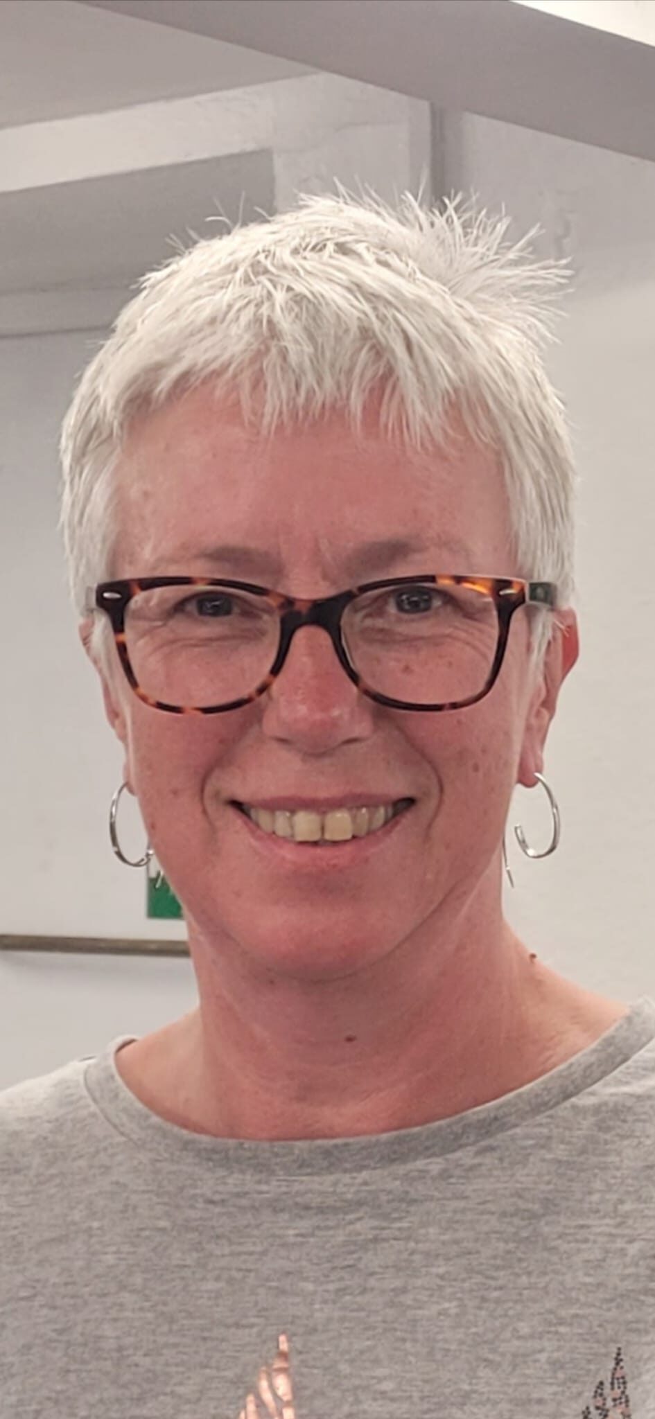 Nurse retires after 44 years of service - Northern Lincolnshire and ...